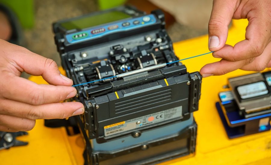 Fiber Optic Fusion Splicing - FiberTech Misr
